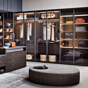 Gliss Master anta Window battente di Molteni&C | Classicdesign.it